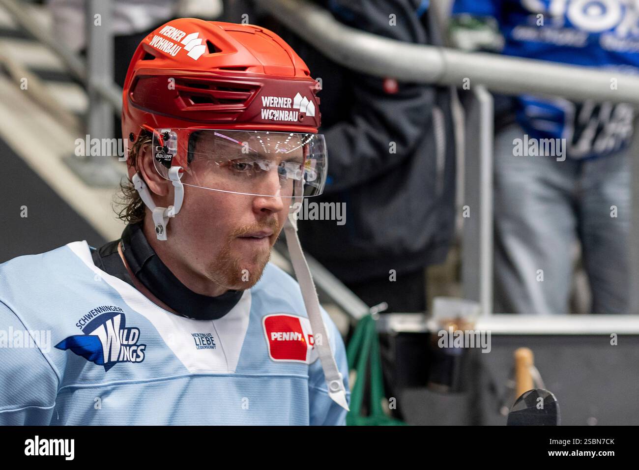 Augsburg, Deutschland. 02nd Feb, 2025. Brett Ritchie (Schwenninger Wild ...