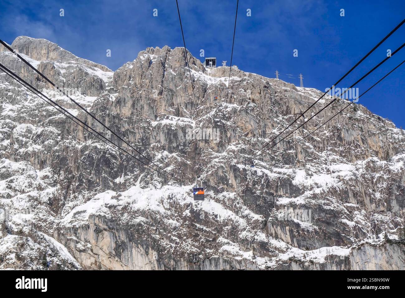 Seilbahn von Malga Ciapela zum Punta Rocca, Teil des Marmolata-Massiv ...