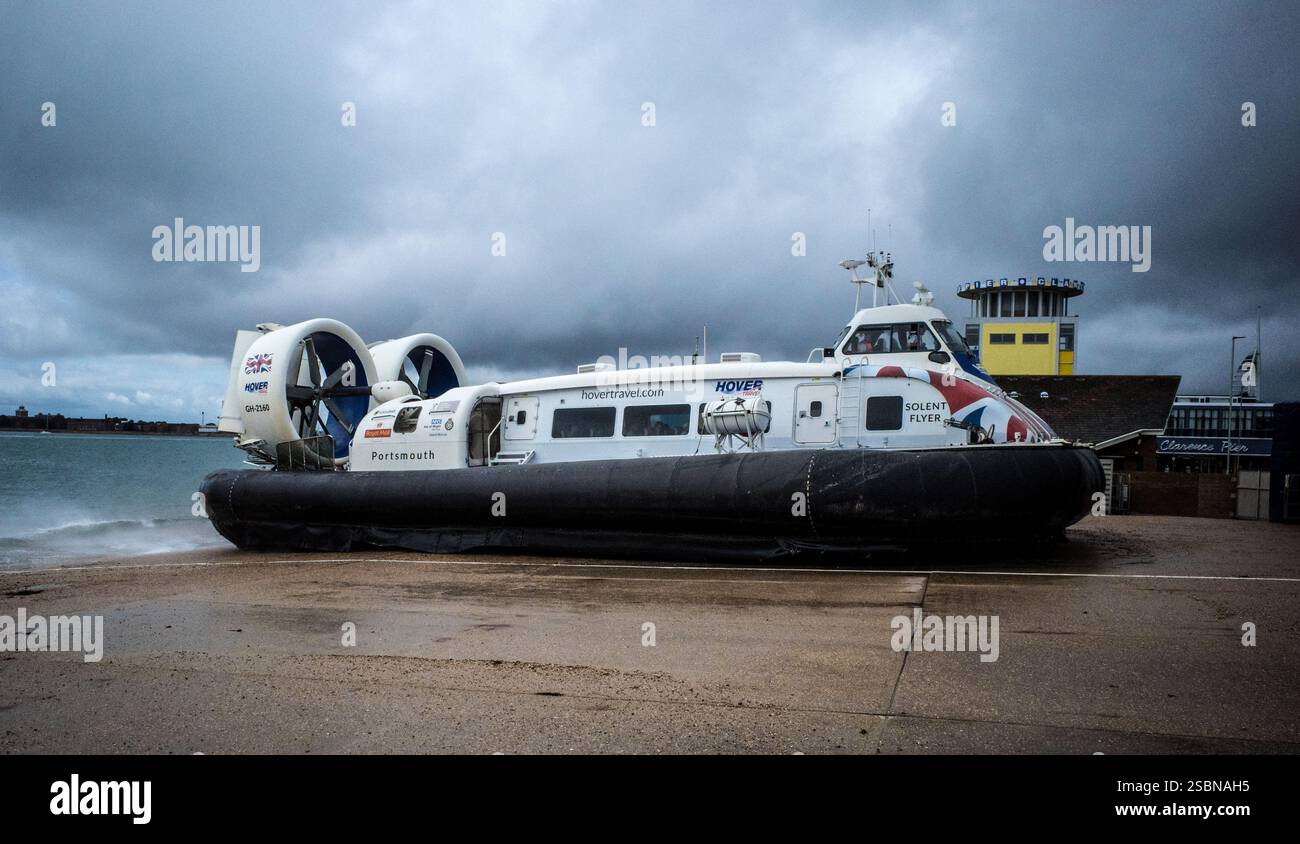 Un des derniers hydroglisseur en service hi-res stock photography and ...