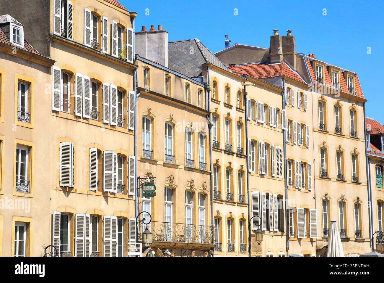 France, Moselle, Metz, city centre, cathedral quarter, Place de Chambre ...
