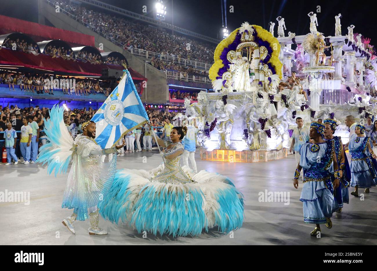 Brazil, Rio de Janeiro, passista from a samba school in feathered ...
