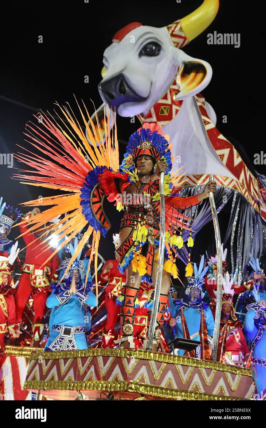 Brazil, Rio de Janeiro, dancers from a samba school in exuberant Aztec ...