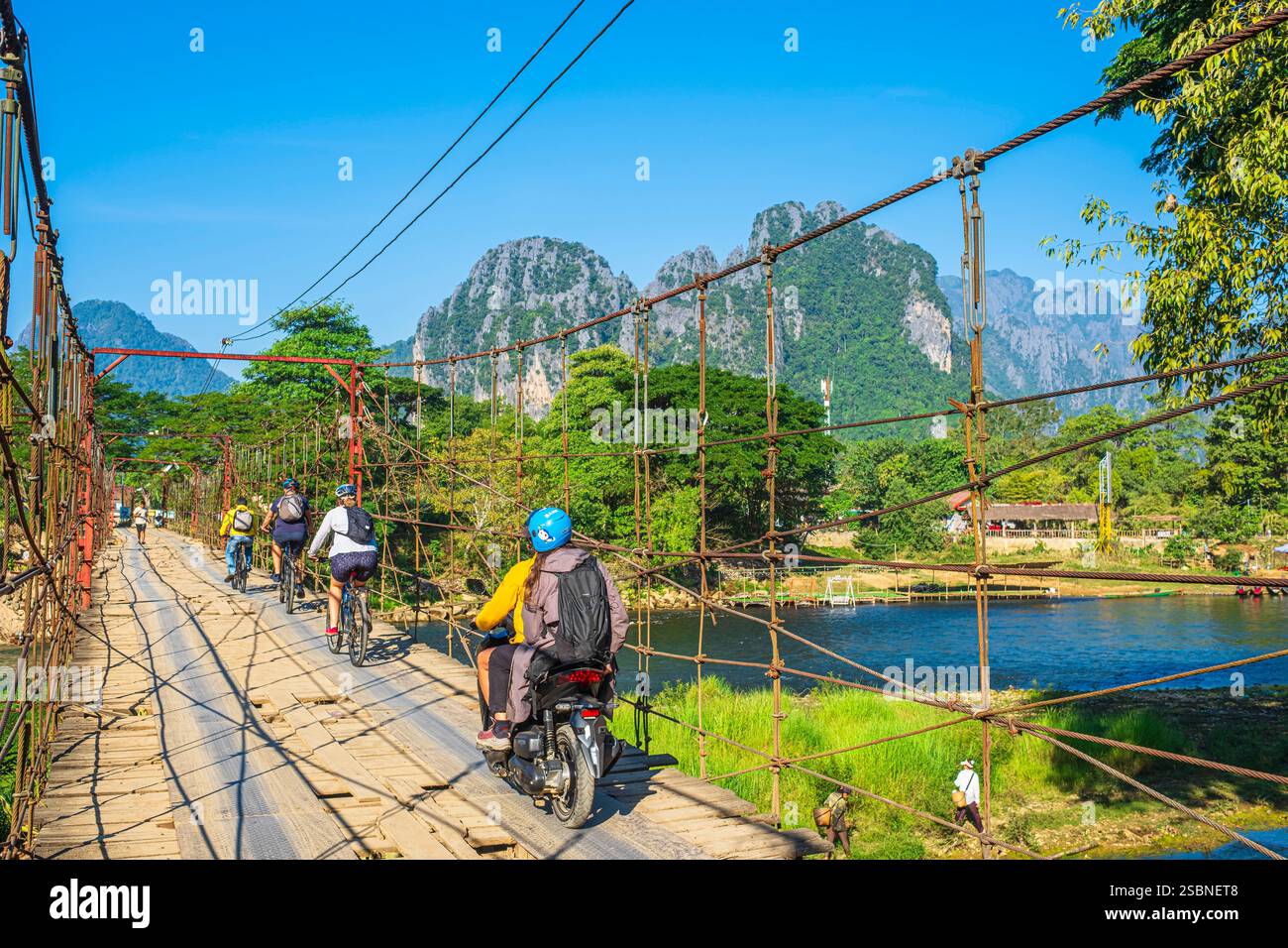 Laos, Vientiane province, Vang Vieng, Namsong Bridge over the Nam Song ...