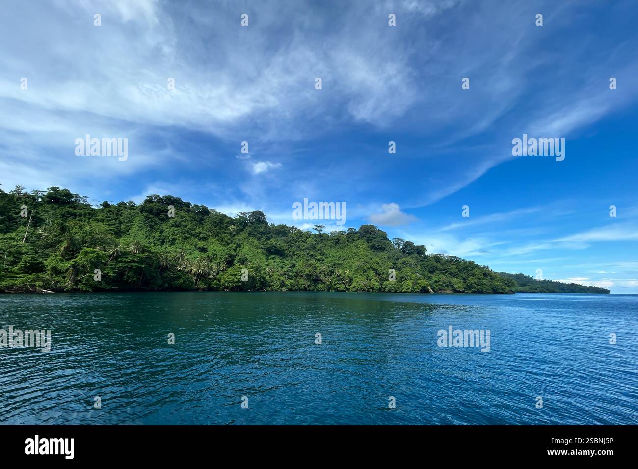 Vitu Islands in the Bismarck Sea off New Britain, in the southwestern ...