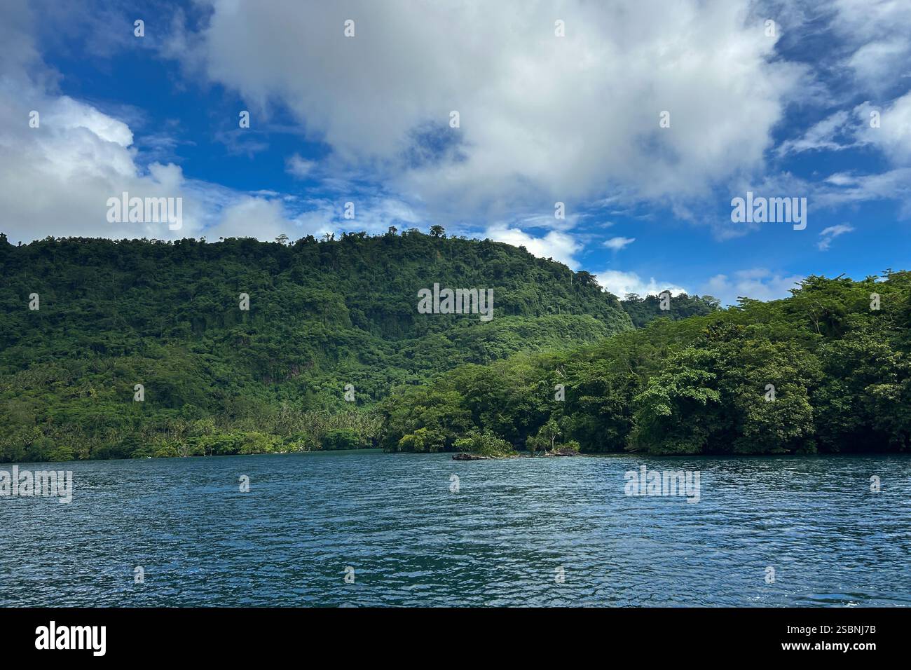 Vitu Islands in the Bismarck Sea off New Britain, in the southwestern ...