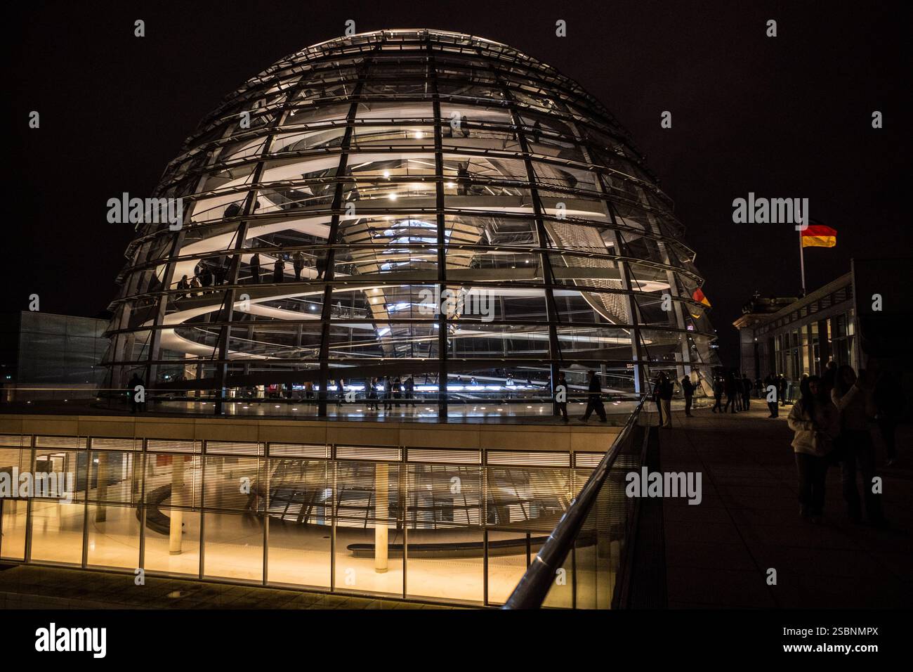 Visiting berlin bundestag dom hi-res stock photography and images - Alamy