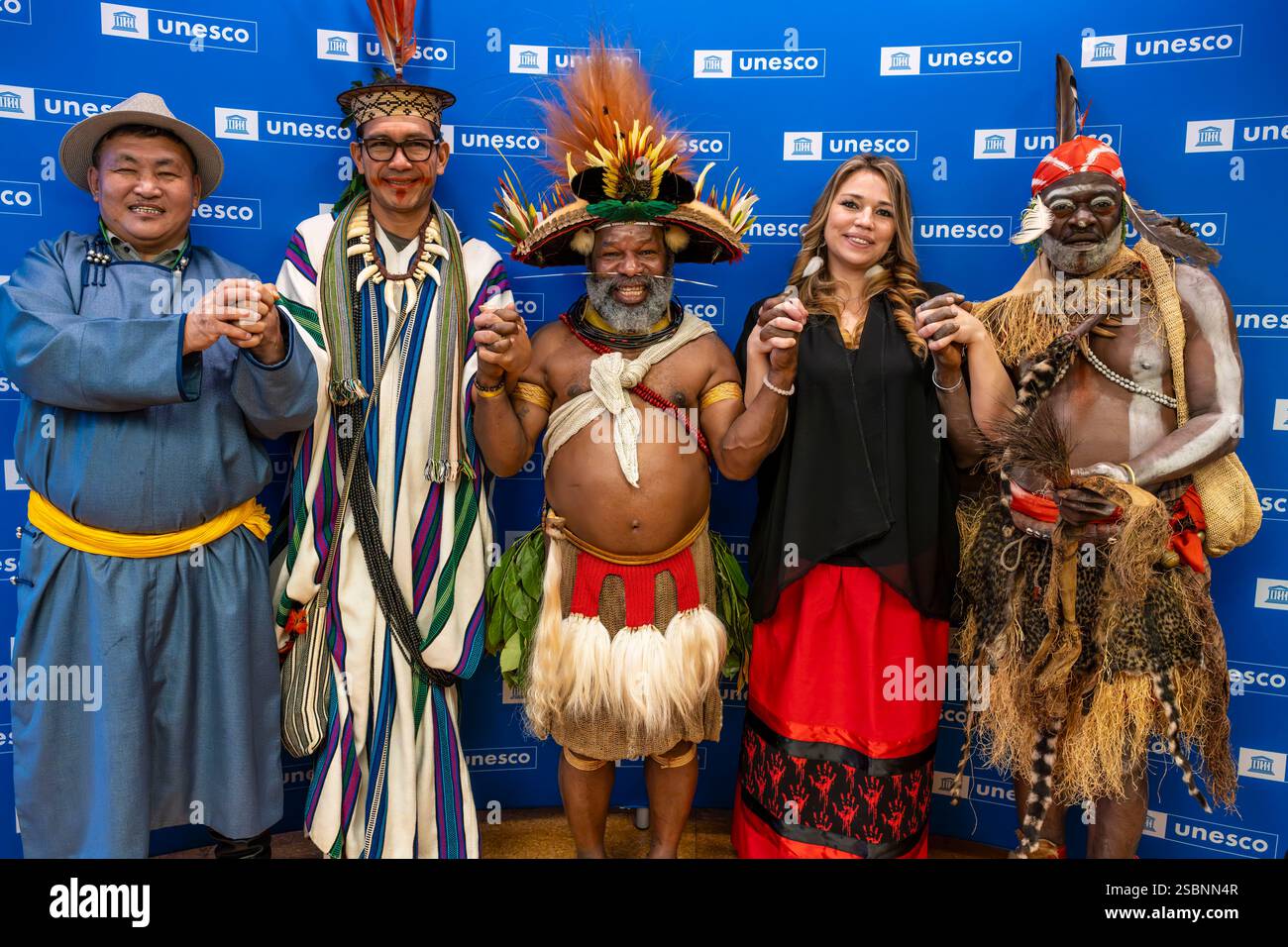 France, Paris (75), UNESCO headquarters, Campus XL, meeting with five ...
