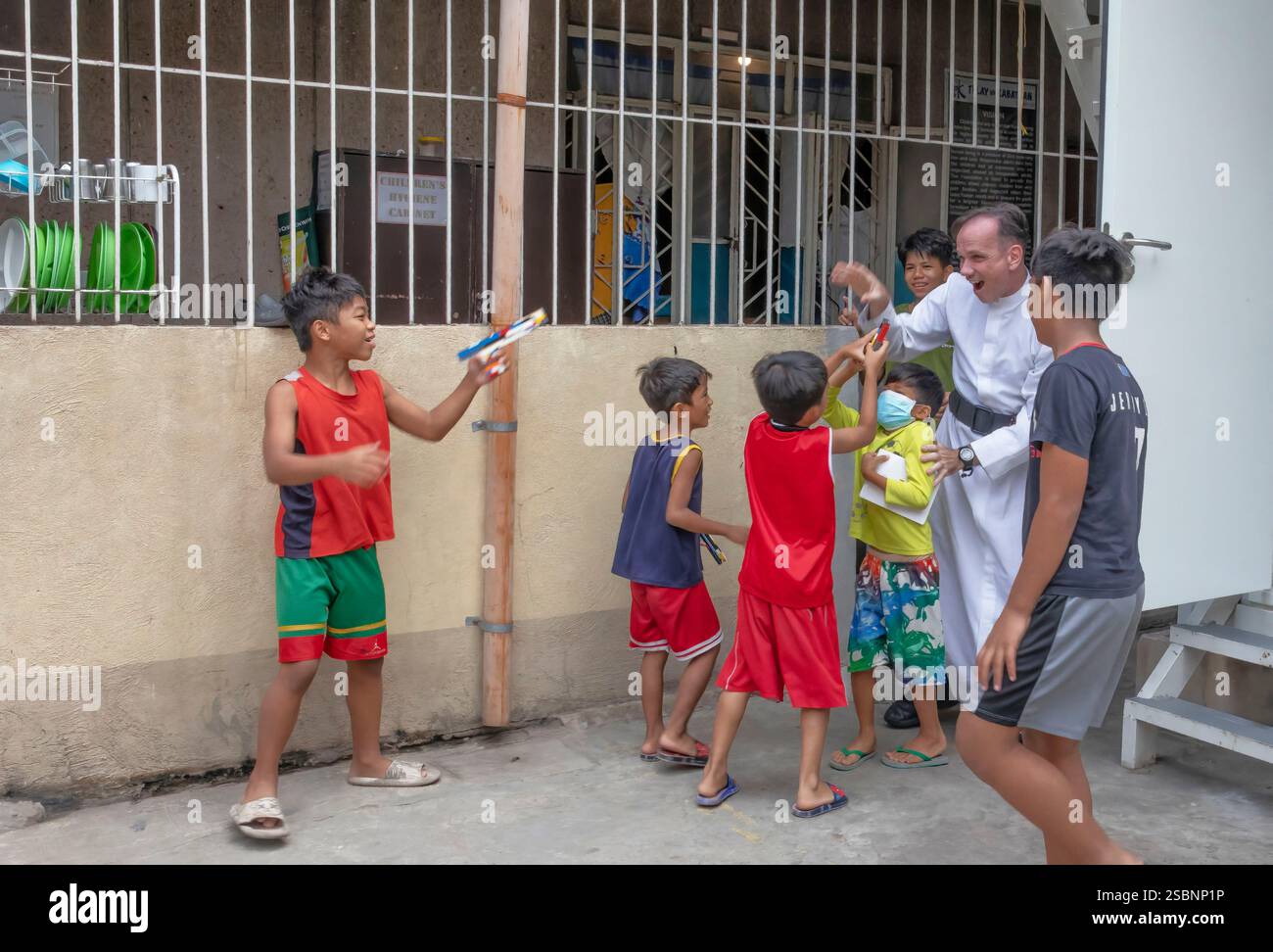 Philippines, Manila,, Matthieu Dauchez, French priest at the head of ...