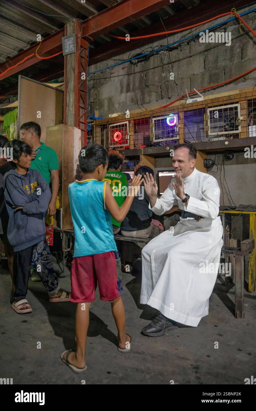 Philippines, Manila, Matthieu Dauchez, French priest at the head of the ...