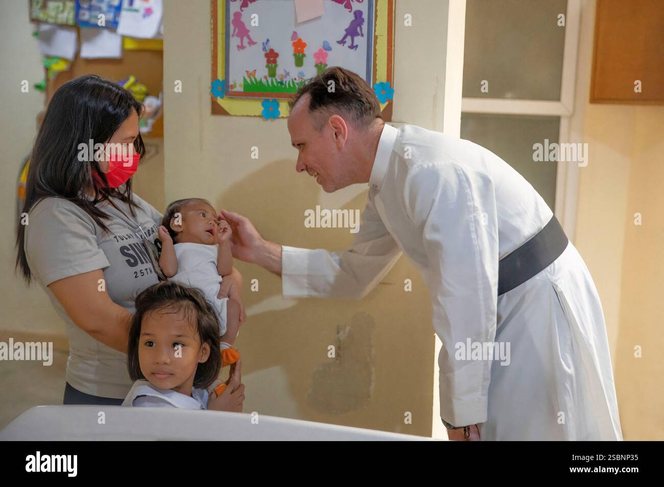 Philippines, Manila, Matthieu Dauchez, French priest at the head of the ...