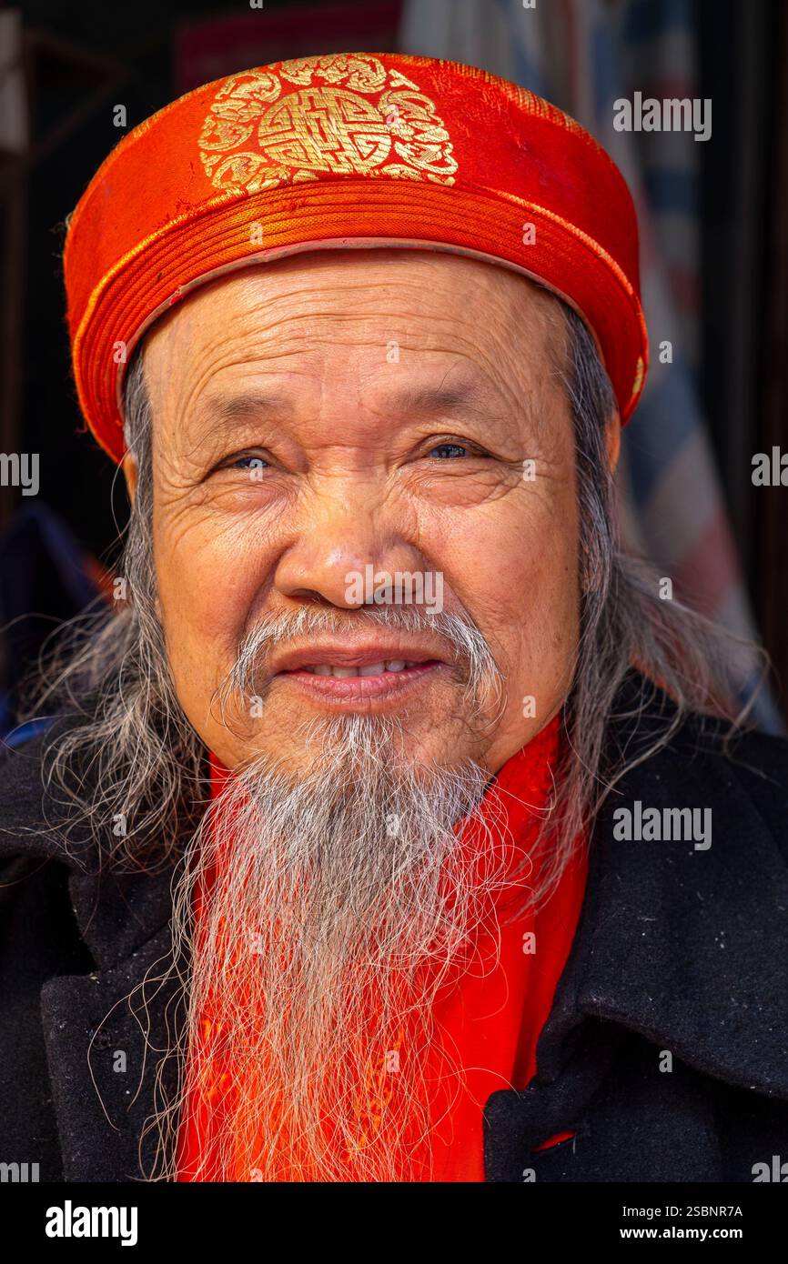 Vietnam, Hanoi, Tay Ho district, Quang An area, shaman near Tay Ho ...