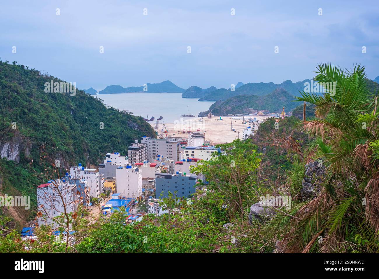 Vietnam, Haiphong Province, Cat Ba island, Cat Ba city Stock Photo - Alamy