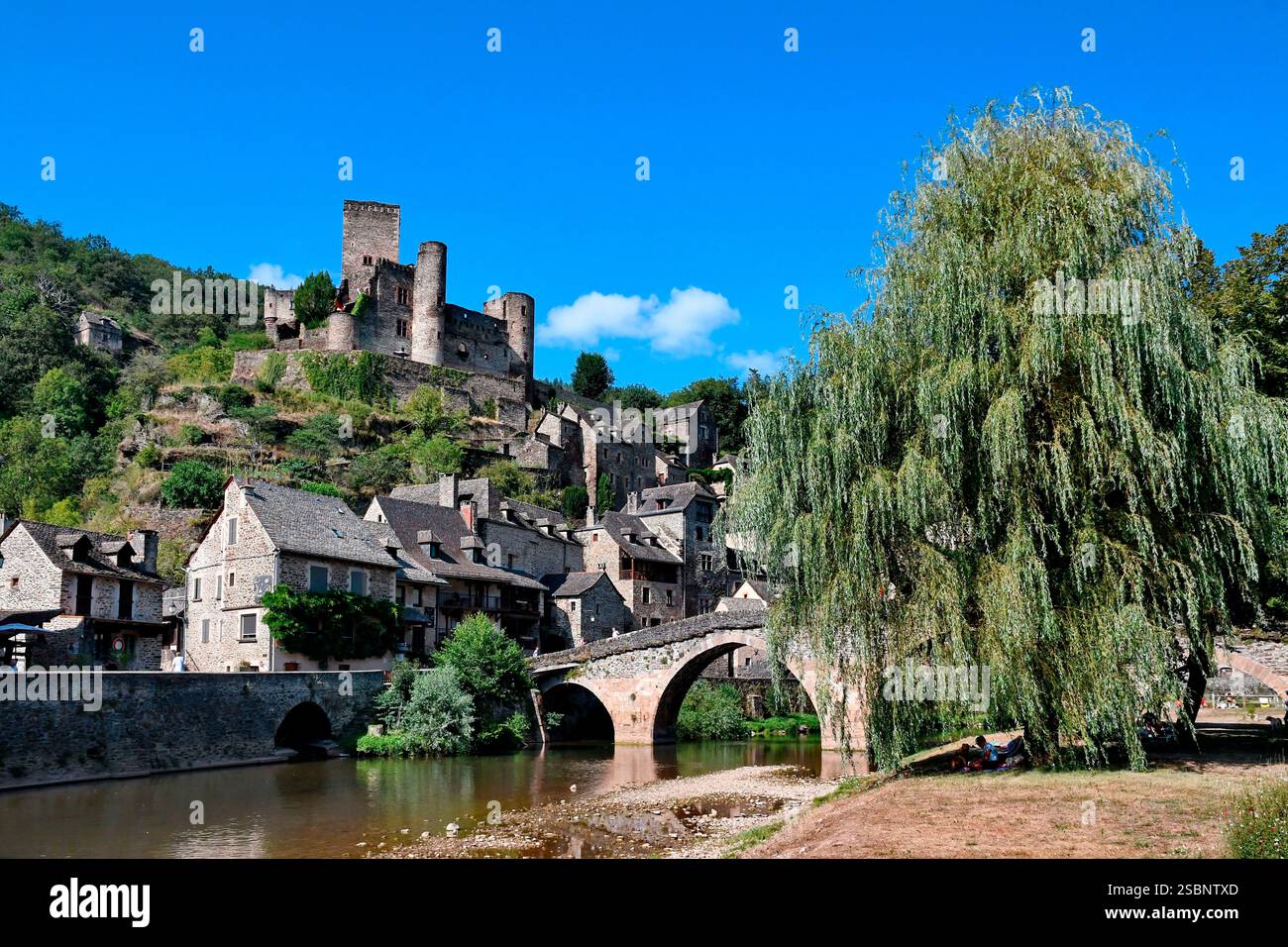 France, Aveyron, Belcastel, old bridge and medieval castle, historic ...
