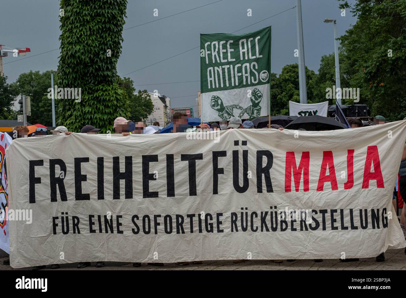 06.07.2024, Free Maja Demo, Leipzig: In Solidarität mit der nach Ungarn ...