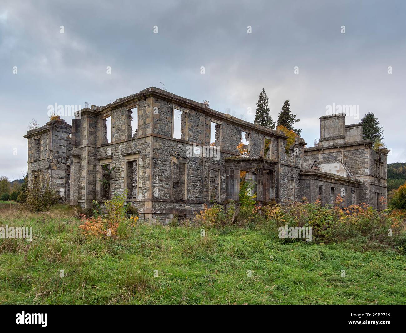 Guisachan mansion house hi-res stock photography and images - Alamy