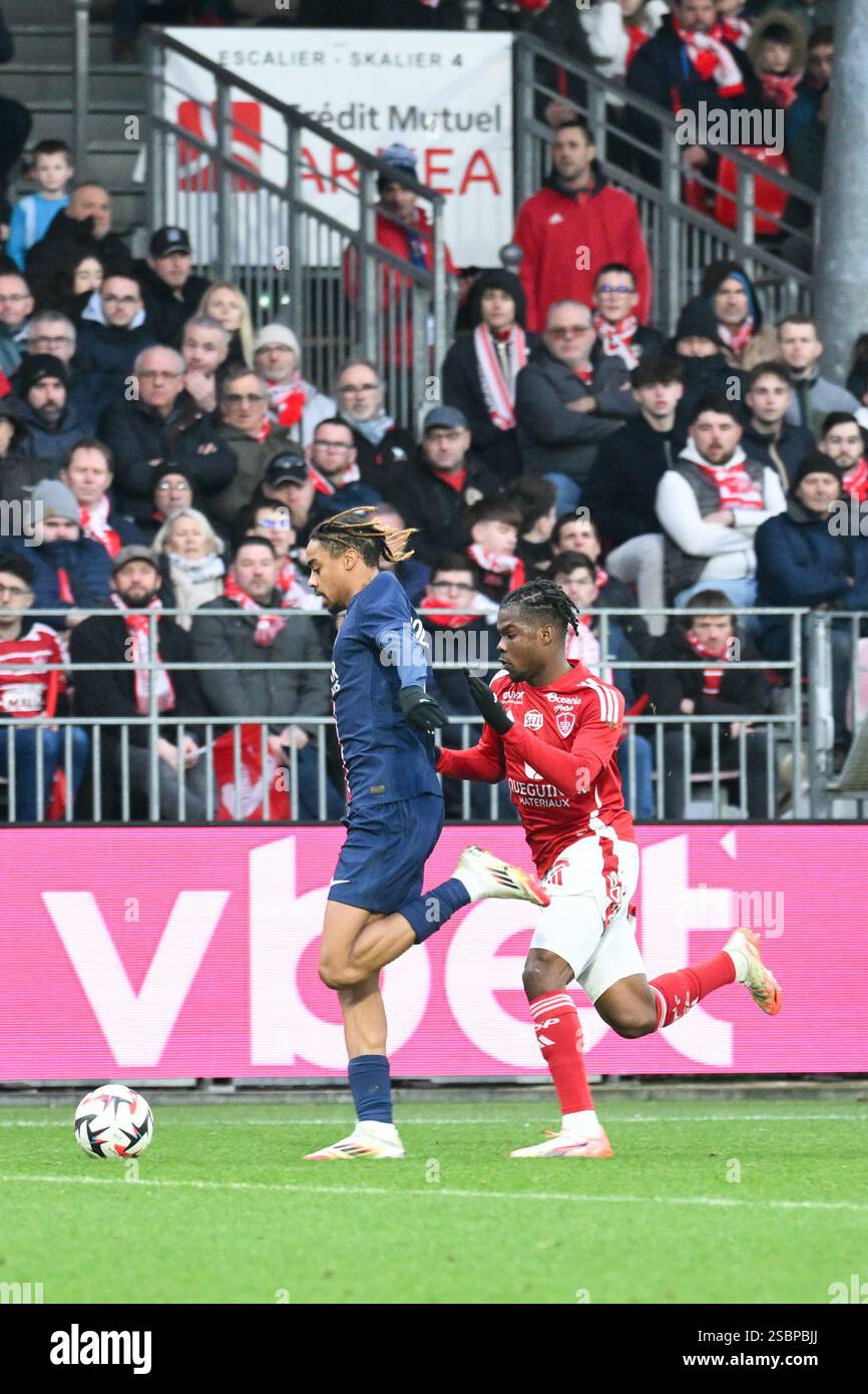 29 Bradley BARCOLA (psg) - 12 Luck ZOGBE (sb29) during the Ligue 1 ...