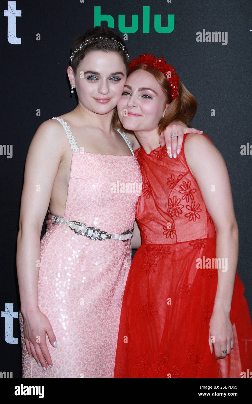 Joey King (L) and AnnaSophia Robb arriving at the premiere of 'The Act ...