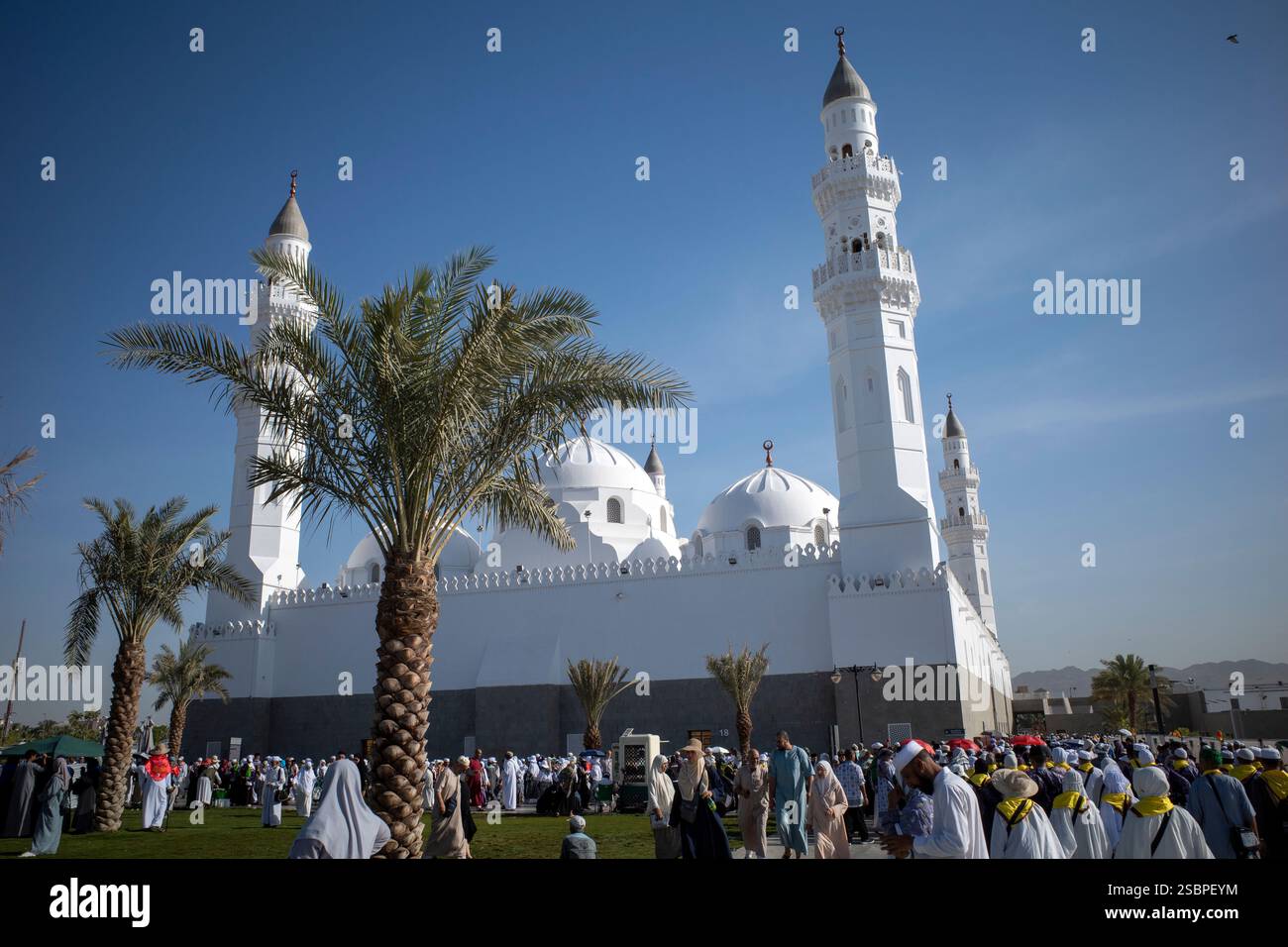 Medina, Saudi Arabia - June 30, 2024: Hajj and Umrah pilgrims at The ...