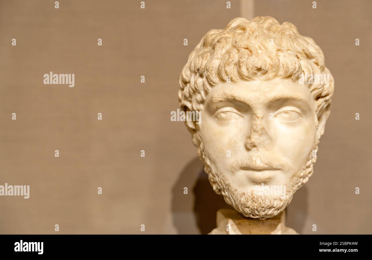 Marble sculpture man hi-res stock photography and images - Alamy