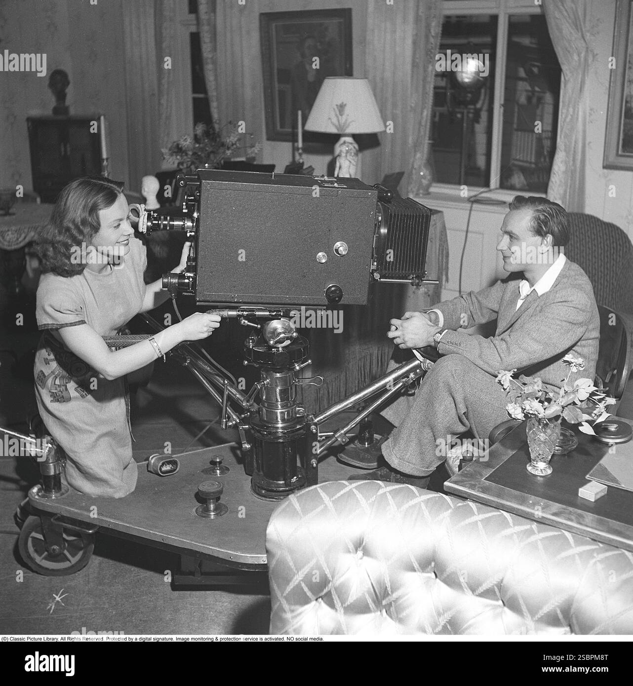 Actors and married couple Anita Björk and Olof Bergström in Sandrew's studio in the Tennis ...