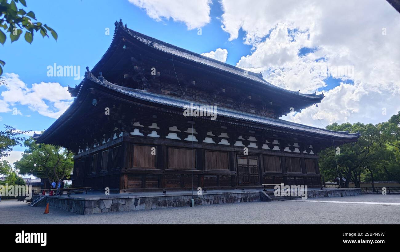 The Kondo Hall of the To-Ji temple in Kyoto Stock Photo - Alamy