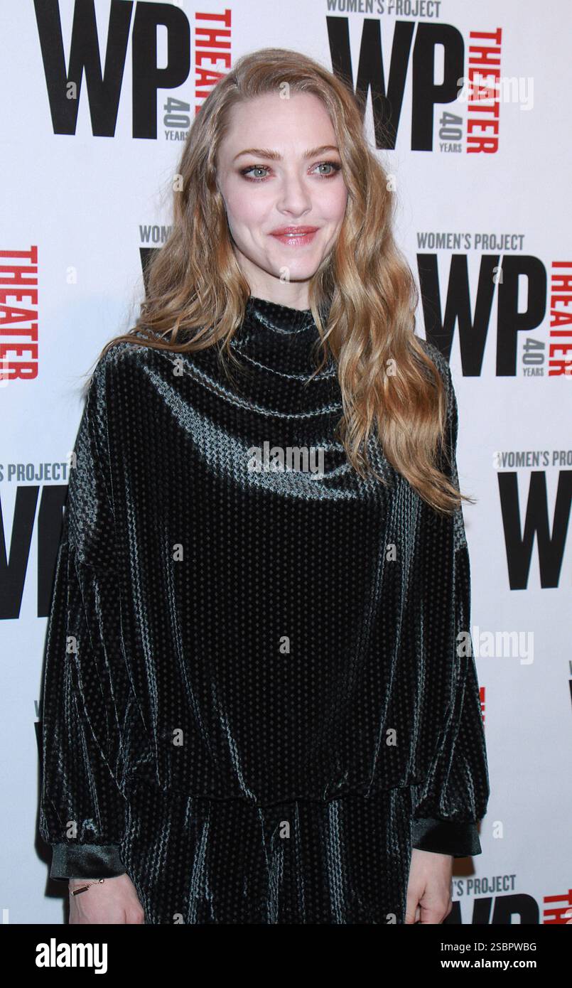 Amanda Seyfried arriving at the WP Theater's 40th Anniversary Gala ...