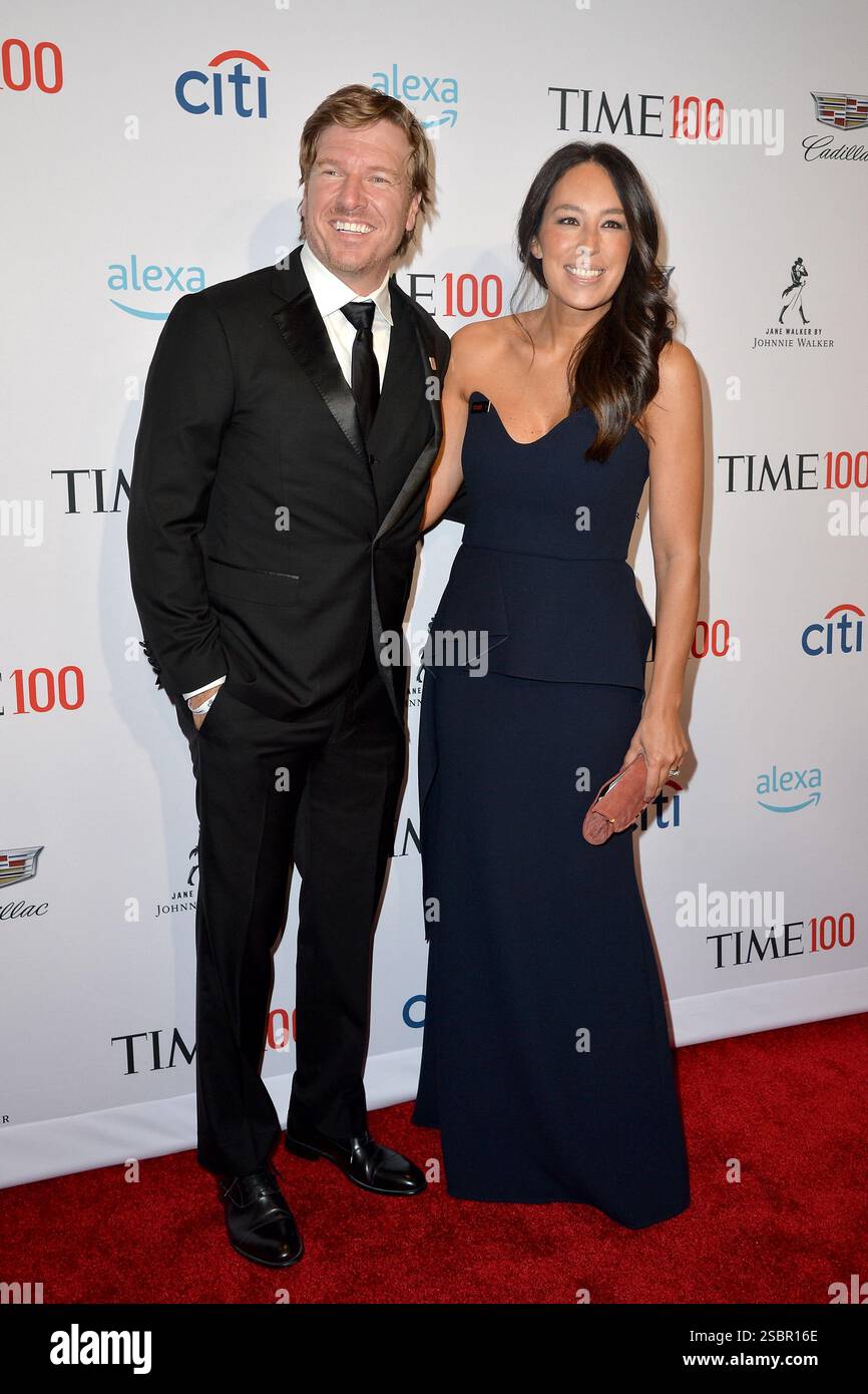 Chip Gaines and Joanna Gaines arriving to the Time 100 Gala on April 23 ...