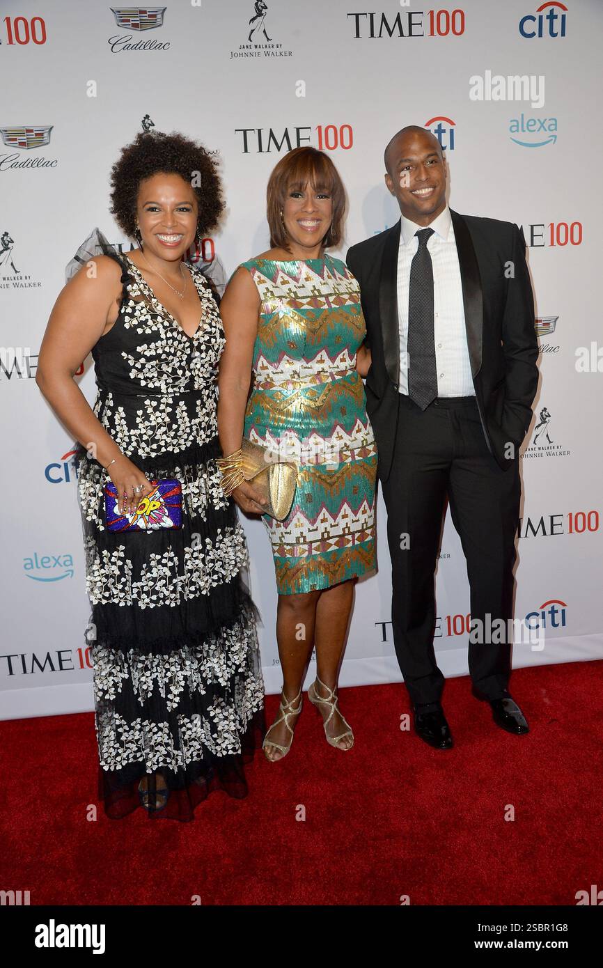 Kirby Bumpus, Gayle King and William Bumpus Jr. arriving to the Time ...