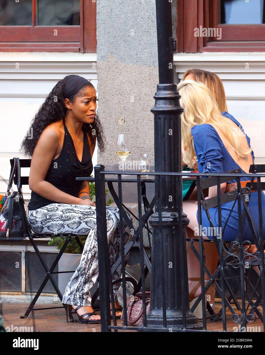 Actors Keke Palmer (L) and Jennifer Lopez was on the Manhattan set of the new TV show 'Hustlers ...
