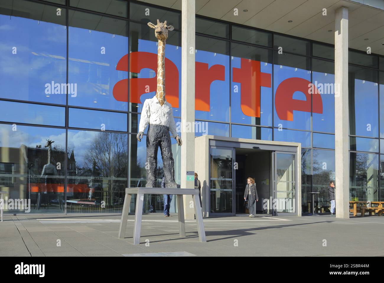 Entrance to the modern building of the ARD and ZDF broadcasting station ...