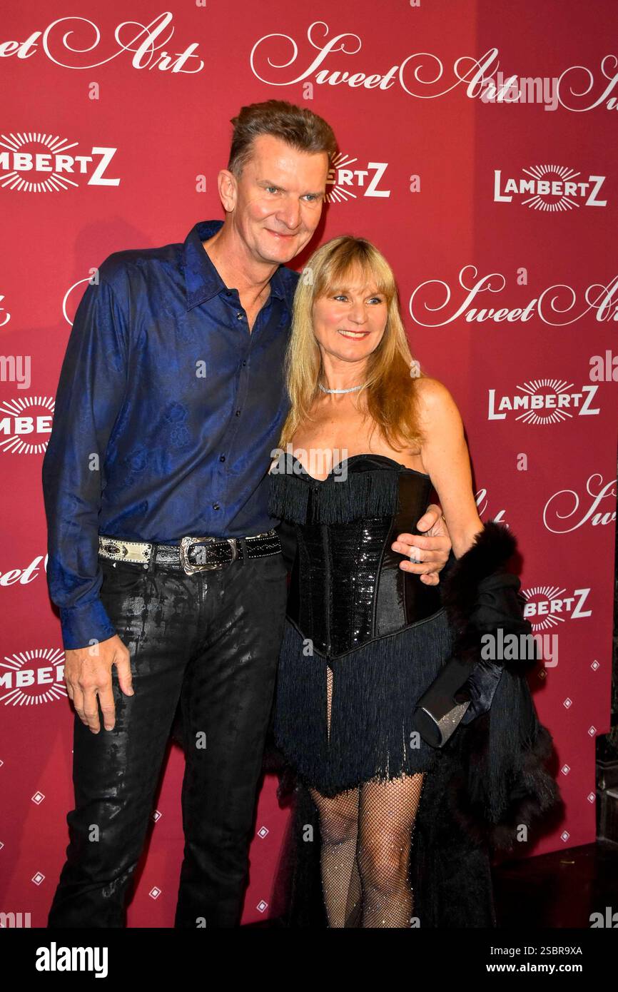 Michael Groß mit Frau Ilona Groß zu Gast auf dem roten Teppich bei der ...