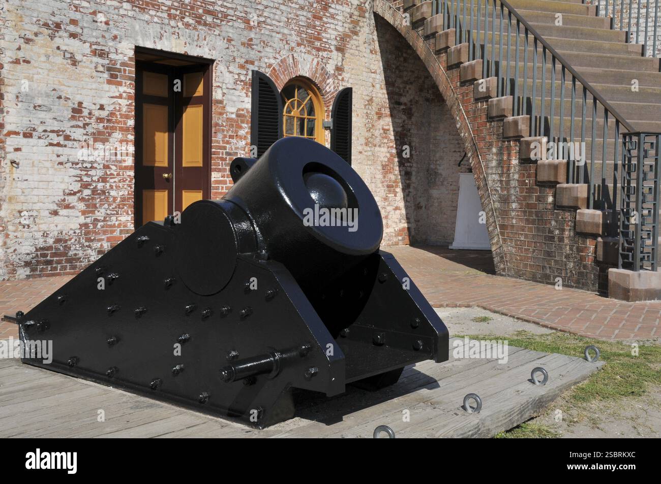 A Civil War Mortar ready to be fired Stock Photo - Alamy