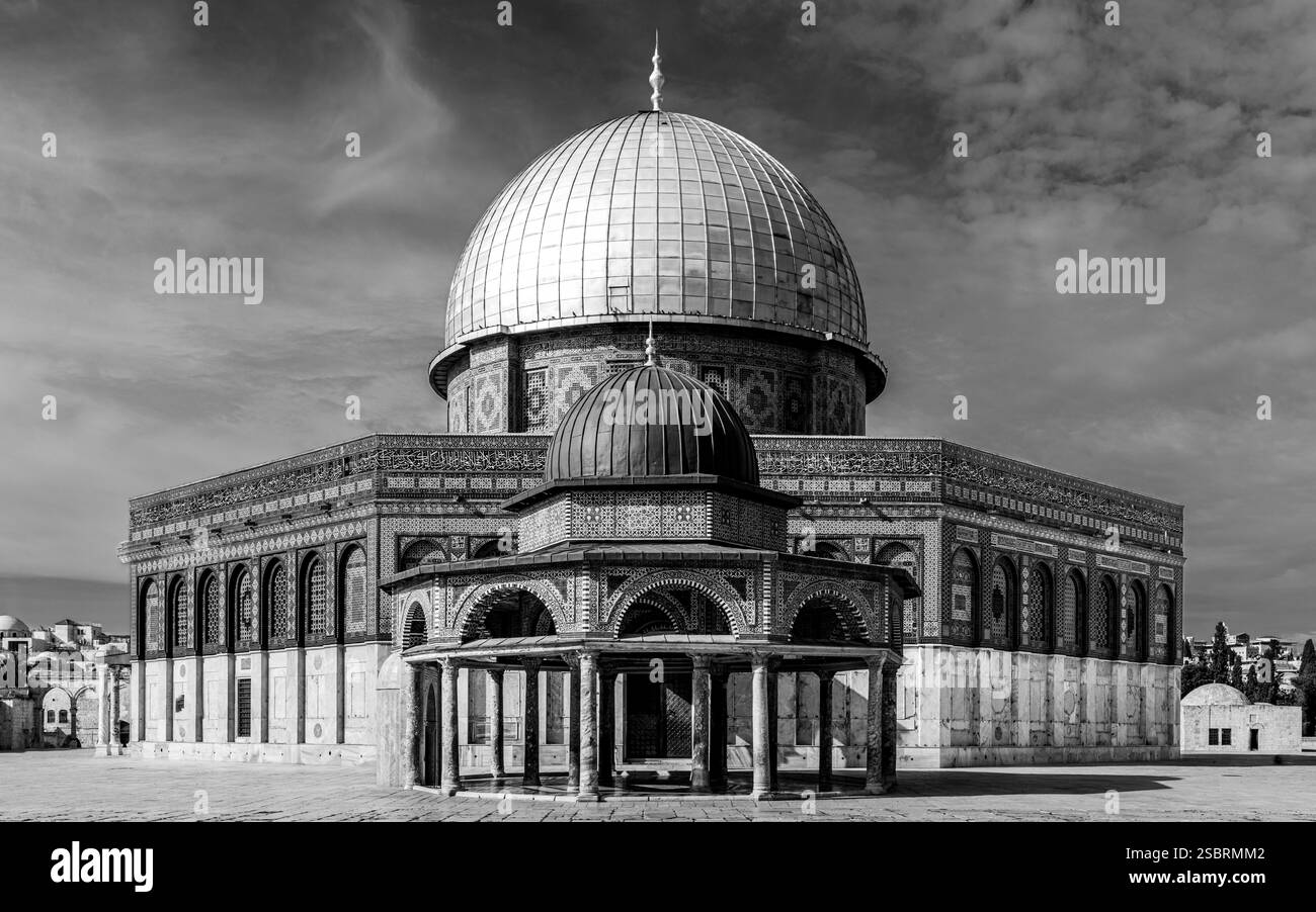 Historic Al Aqsa Mosque, the Dome of the Rock, on Jerusalem's Temple ...