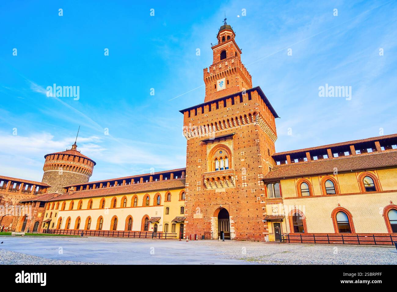 Torre del Filarete, the most known and the main entrance to Sforza's ...
