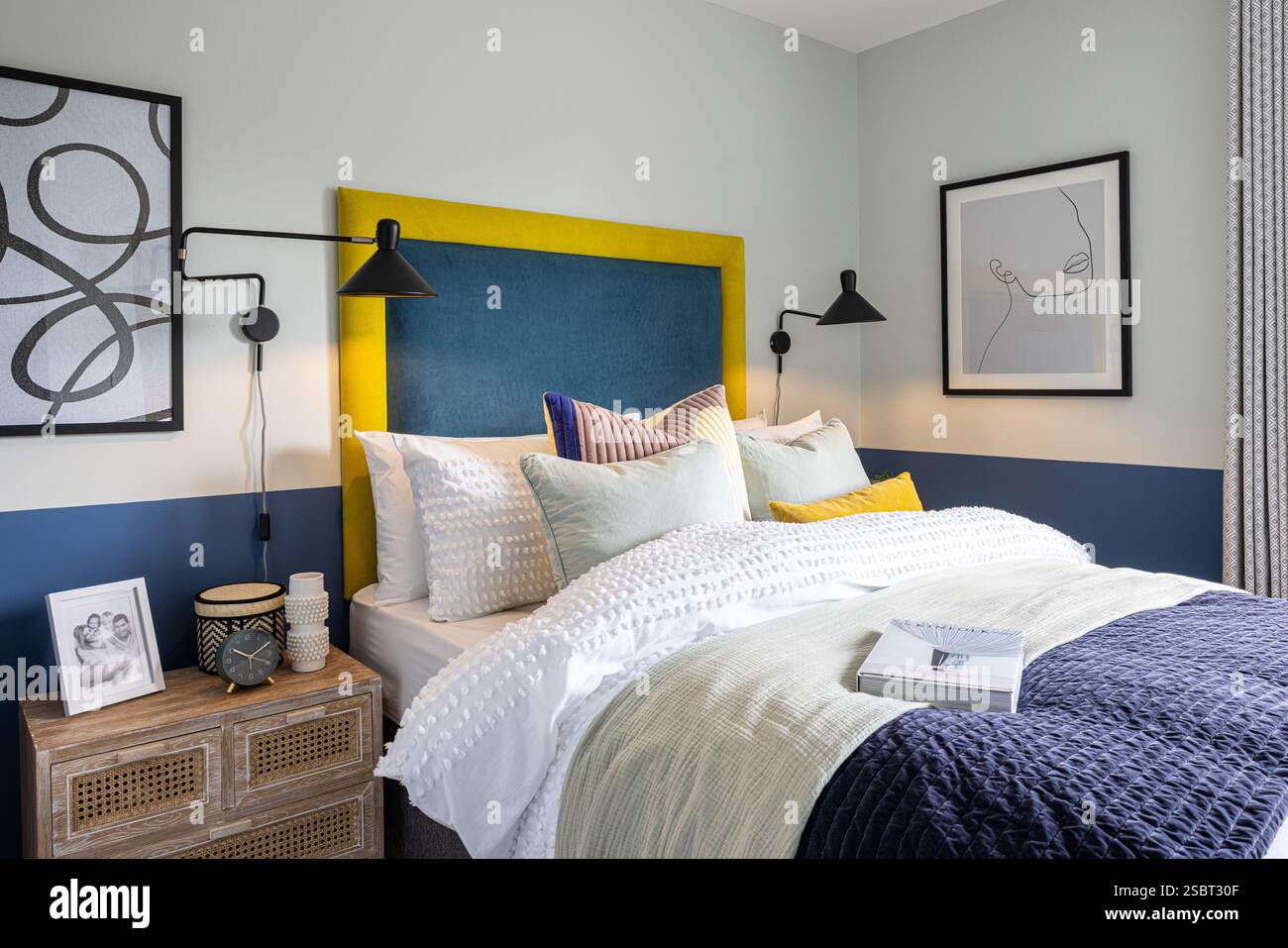 Residential developer home interior Stock Photo - Alamy