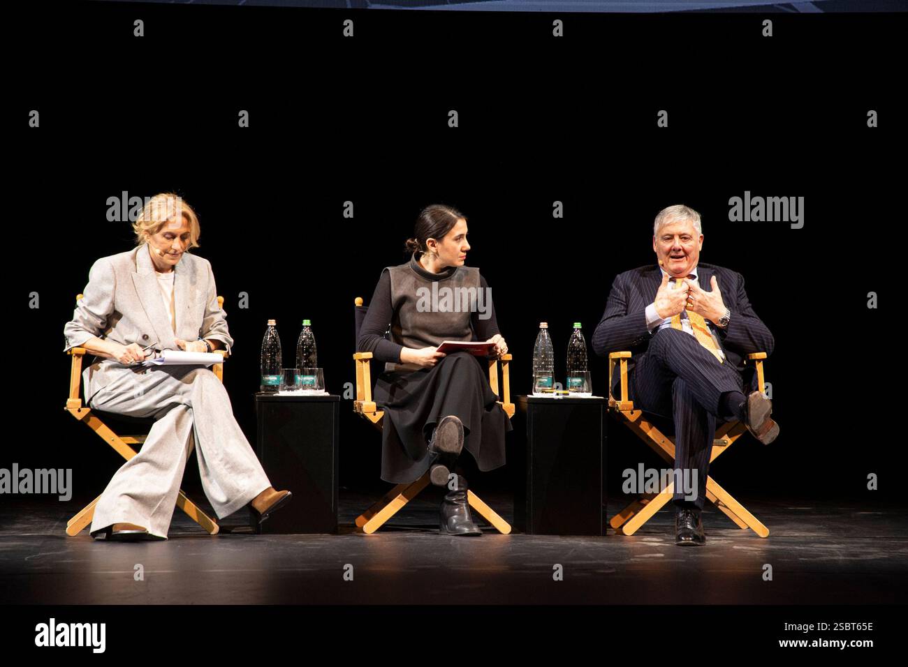 Nella foto da sinistra verso destra Monica Maggioni, Maria Porro ...