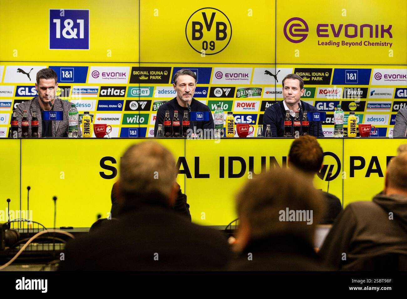 Dortmund, Deutschland. 04th Feb, 2025. Sebastian Kehl (Borussia Dortmund, Sportdirektor), Niko ...