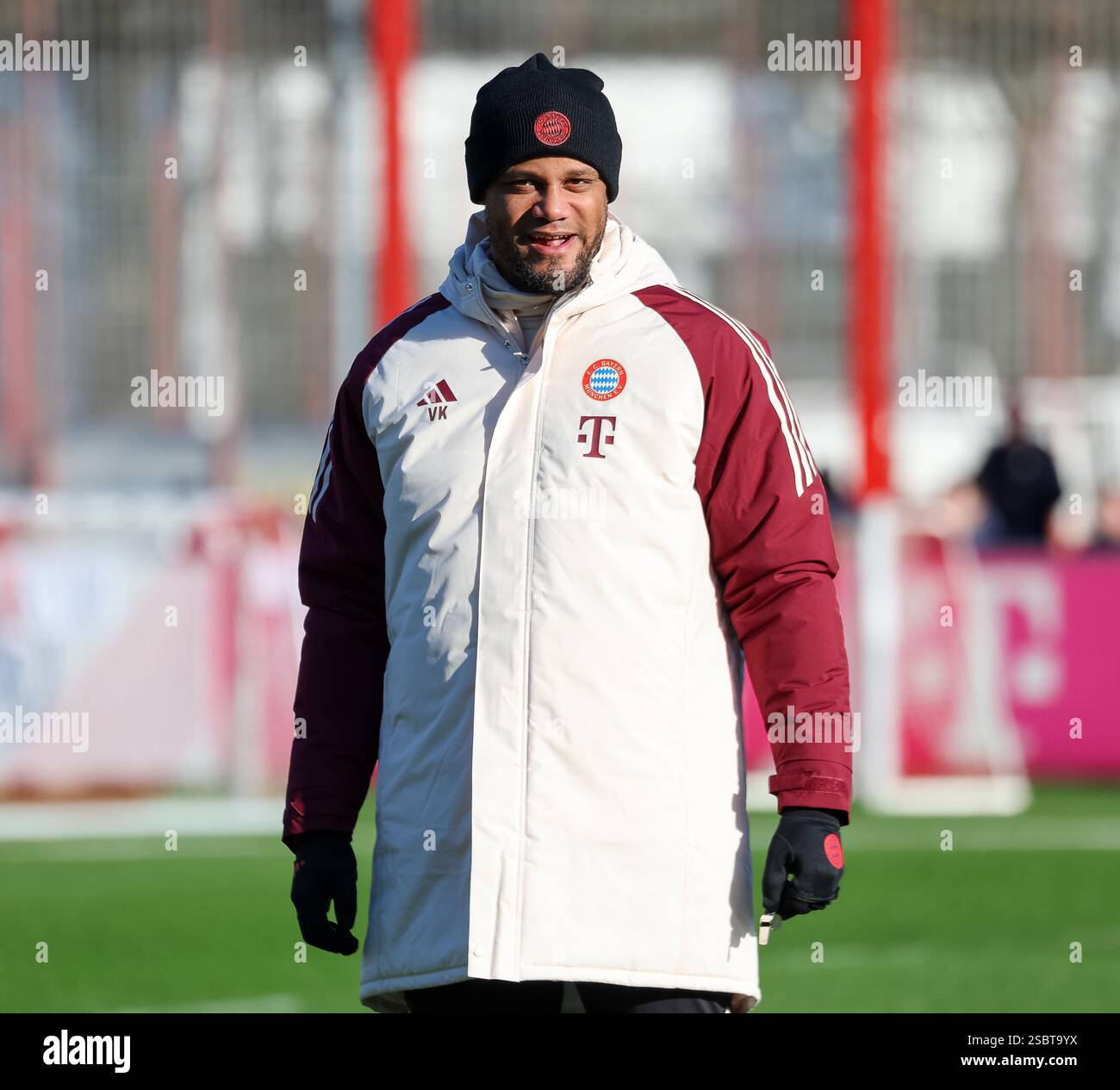 Vincent Kompany (FC Bayern Muenchen, Cheftrainer) beim Training, GER ...