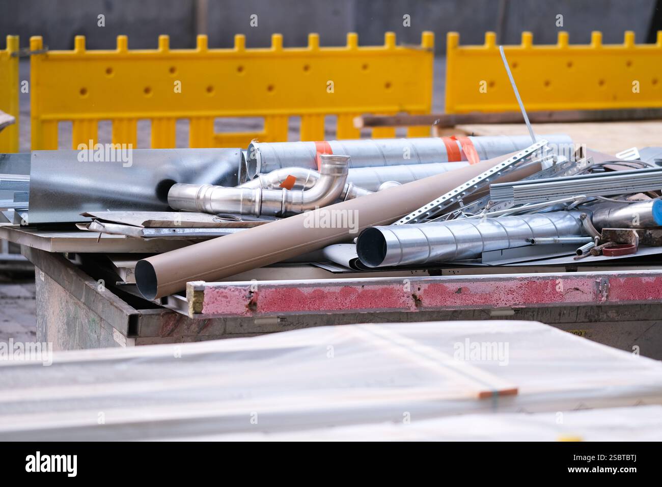 Scrap metal at a construction site Stock Photo - Alamy