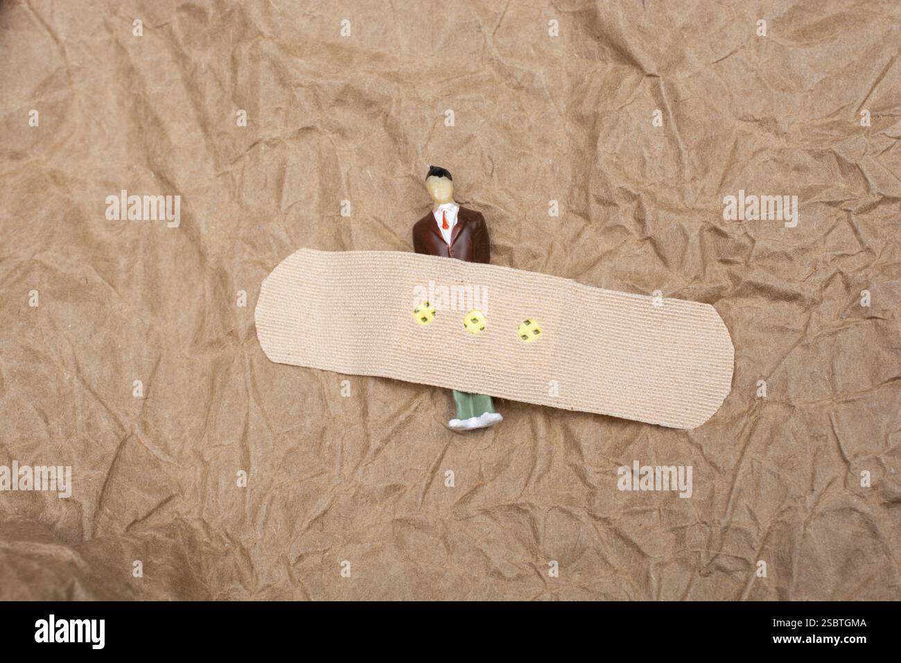 Dressing plasters, wound cross plastering band Stock Photo - Alamy