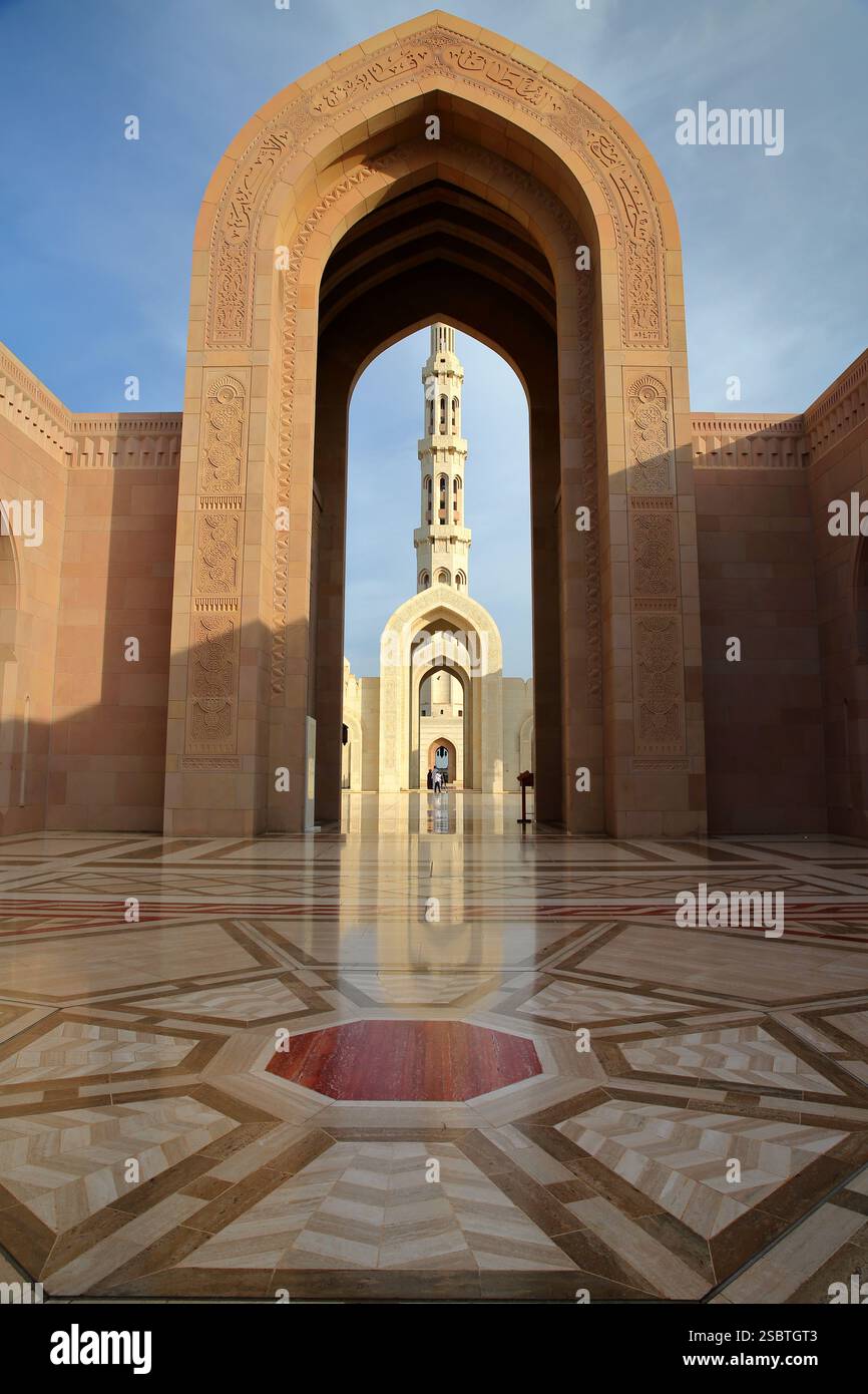 The main entrance to Sultan Qaboos Grand Mosque for Muslims in Muscat ...