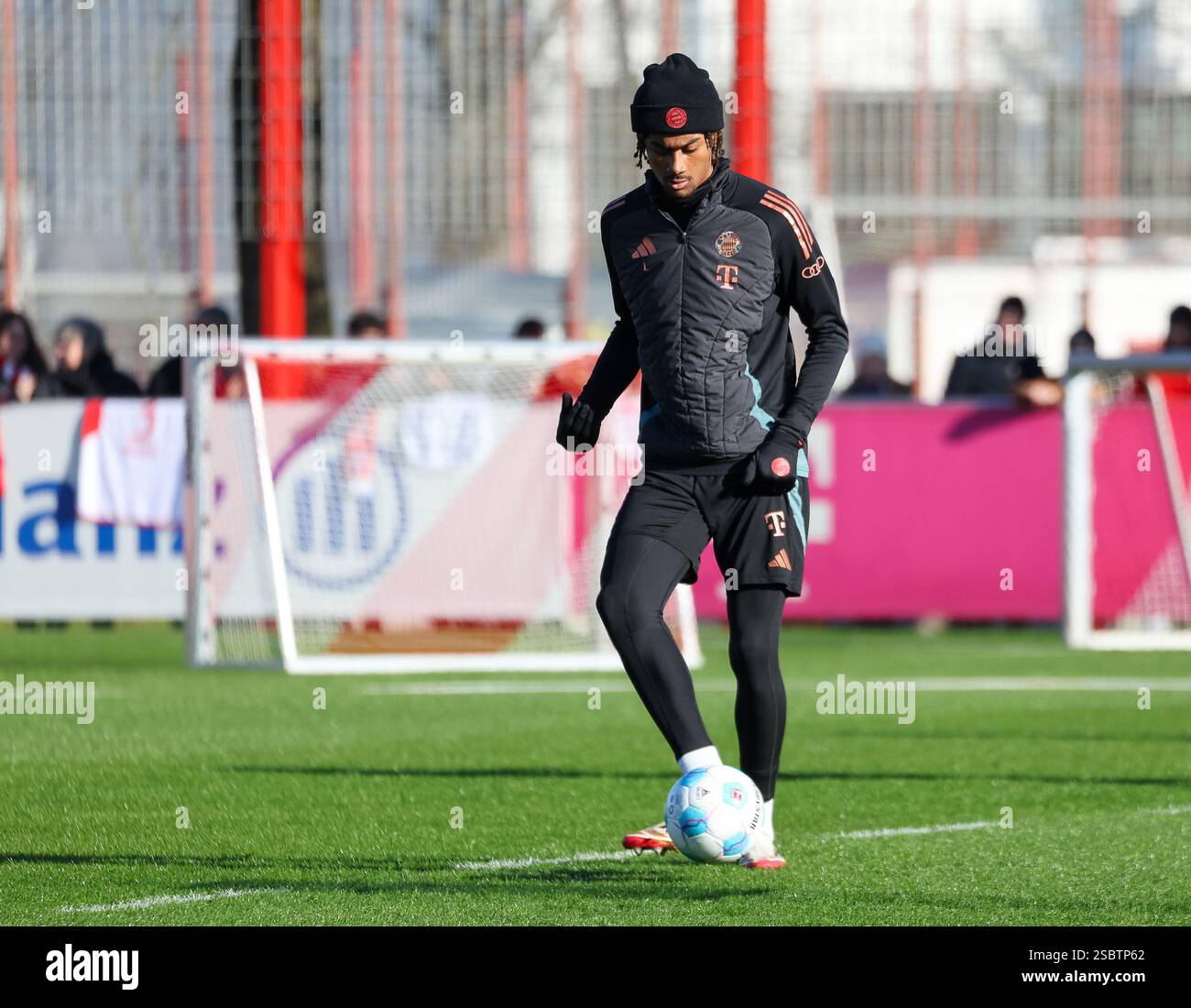 Jonah kusi asare 2025 hi-res stock photography and images - Alamy