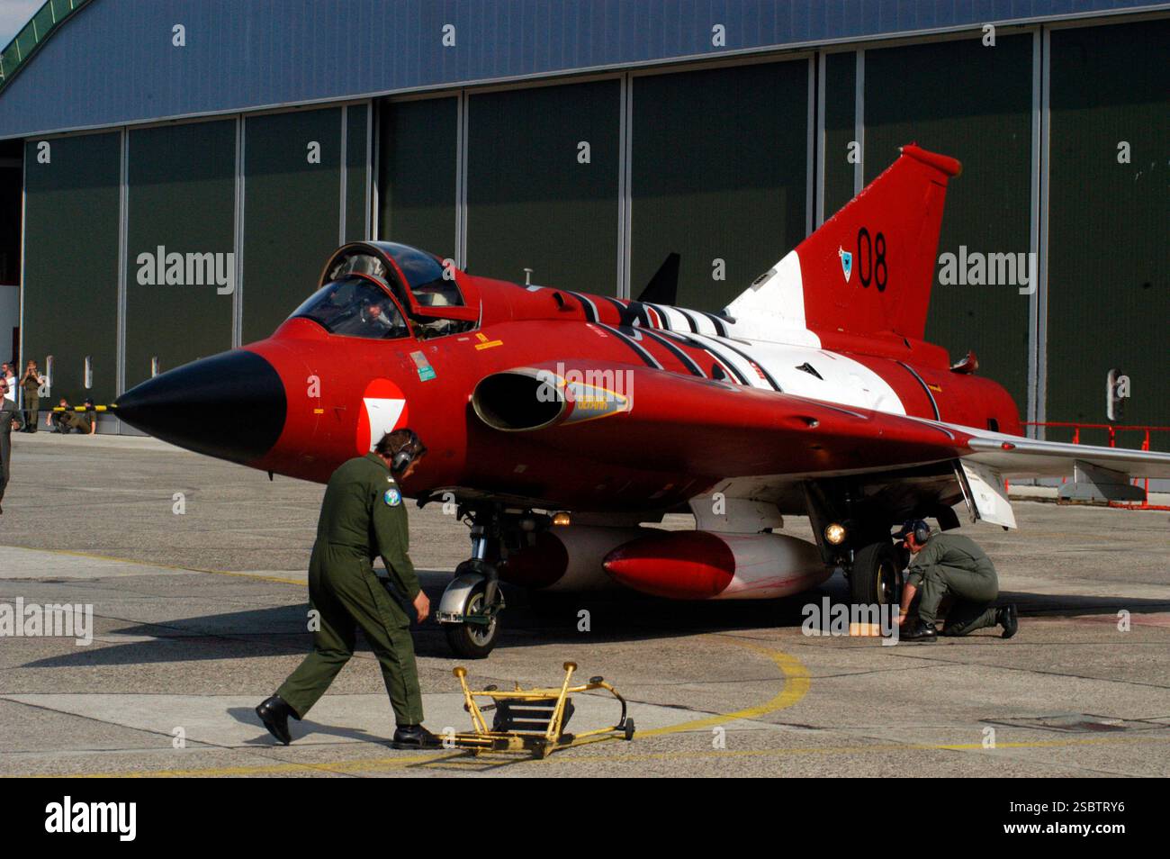 the saab draken is a military fighter jet the saab draken a military ...
