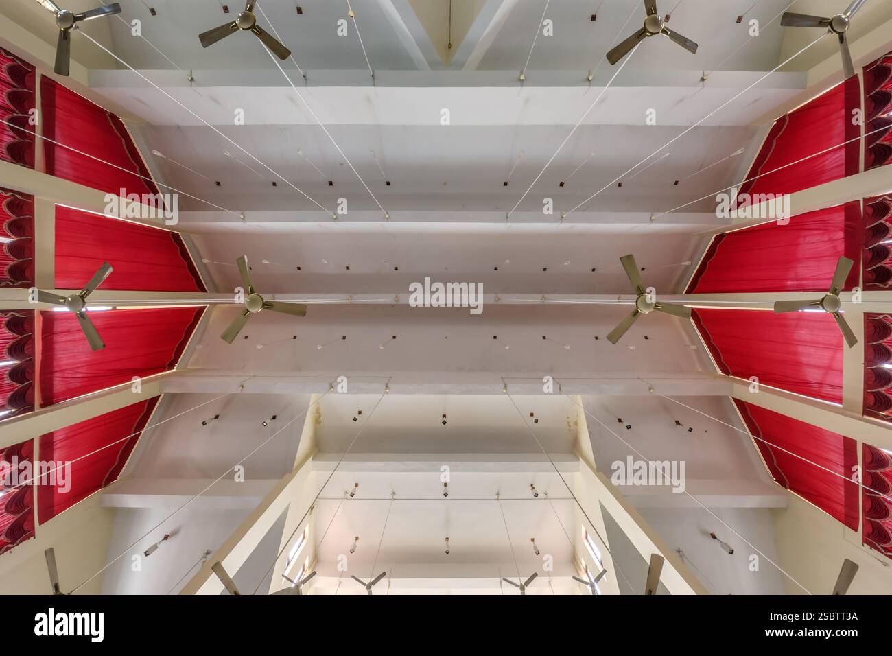 MARGAO, INDIA - DECEMBER 24, 2024: interior dome and looking up into a ...