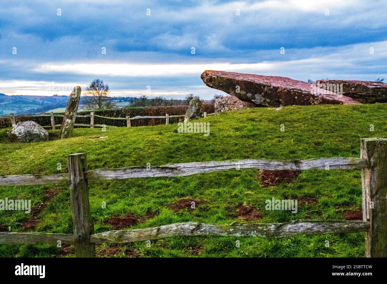 Arthur's Stone, Herefordshire Stock Photo - Alamy