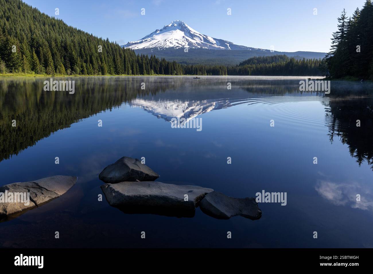 Mount Hood reflected in Trillium Lake in Oregon. Mt Hood, Mount Hood ... Mount Hood reflected in Trillium Lake in Oregon. Mt Hood, Mount Hood ...