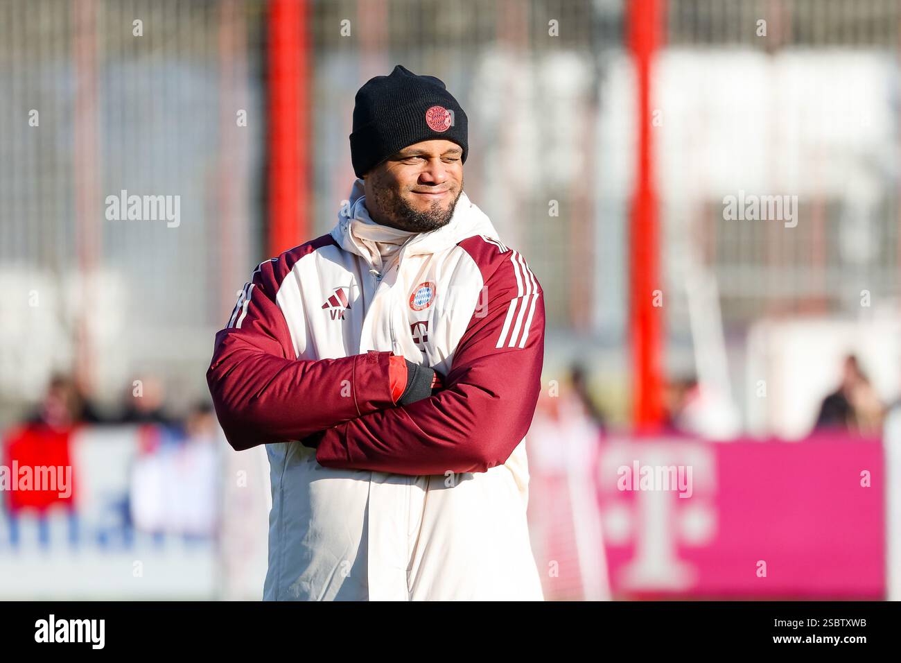 Vincent Kompany (FC Bayern Muenchen, Cheftrainer) beim Training, GER ...