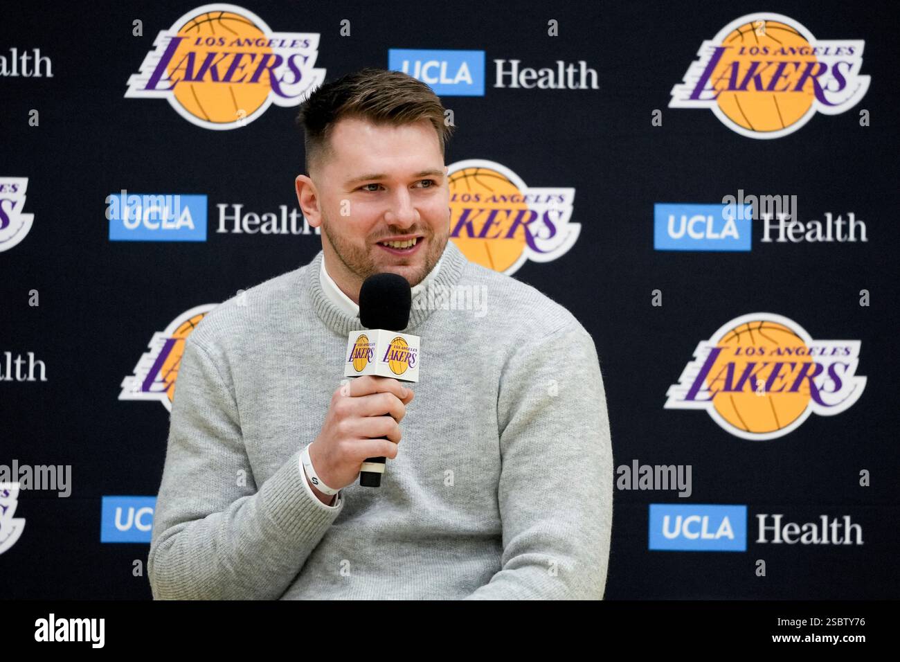 Los Angeles Lakers' Luka Doncic speaks during an introductory NBA ...