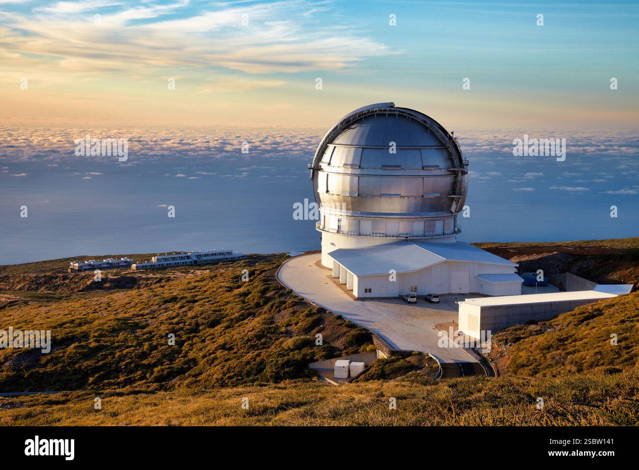Great canaries telescope hi-res stock photography and images - Alamy