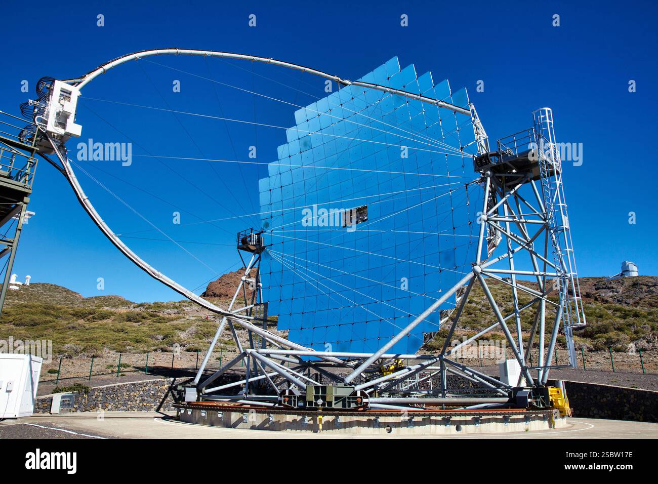 The MAGIC Telescopes, Roque de los Muchachos Observatory, La Palma ...
